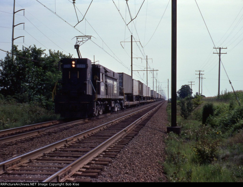 PC 4421 westbound freight on the mainline